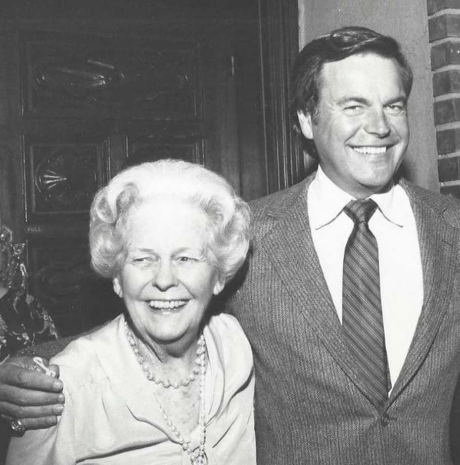 Robert Wagner – The Official Website